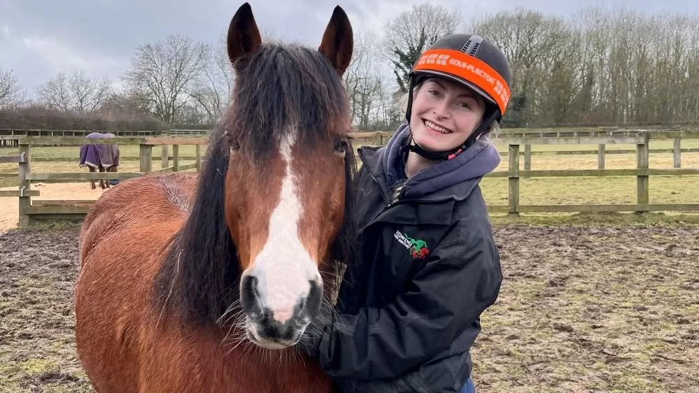 National Apprenticeship Week: Lizzy, Equine Veterinary Nursing apprentice | Redwings Horse Sanctuary